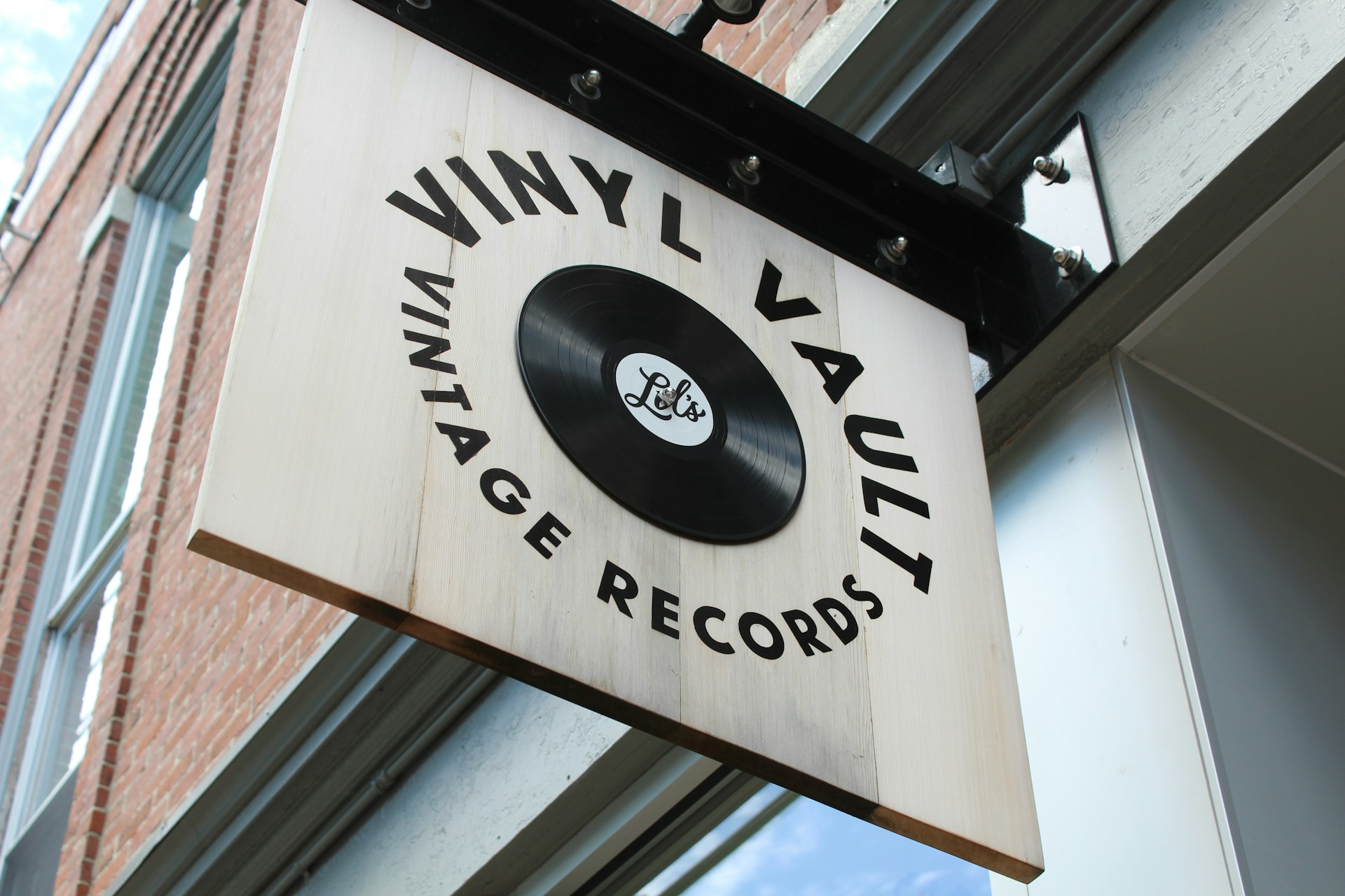 Why Pro Sign Manufacturing Beats DIY Mistakes